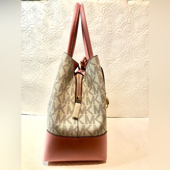 MICHAEL Michael Kors | Bags | Michael Kors Mercer Gallery Primrose ...